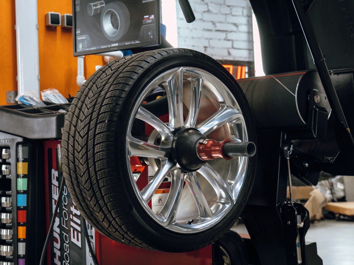 Tire Fitting and Balancing Toronto - RimPros